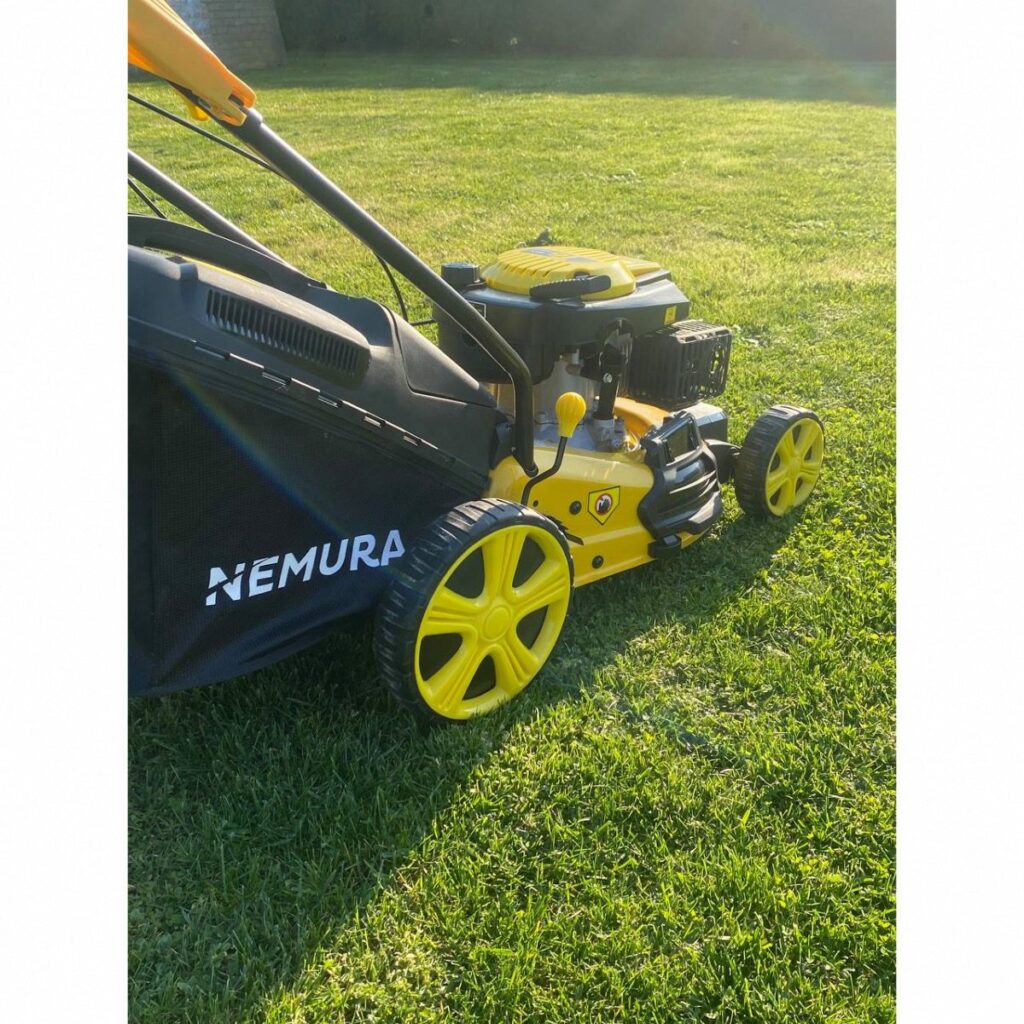 Tondeuse thermique autotractée 196cm3 Nemura - Coupe 53cm - Avec ...